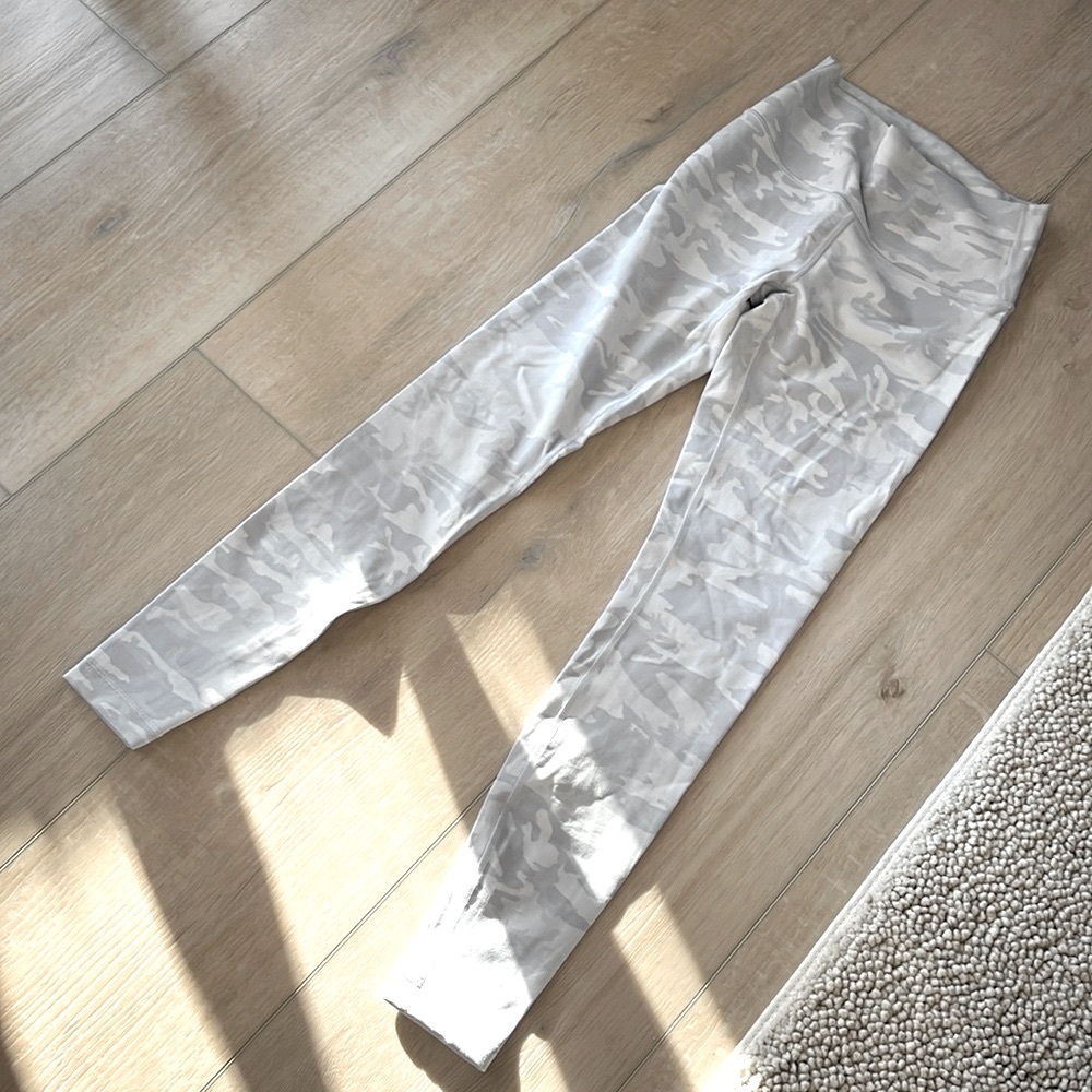 Lululemon Light Camo - Gem